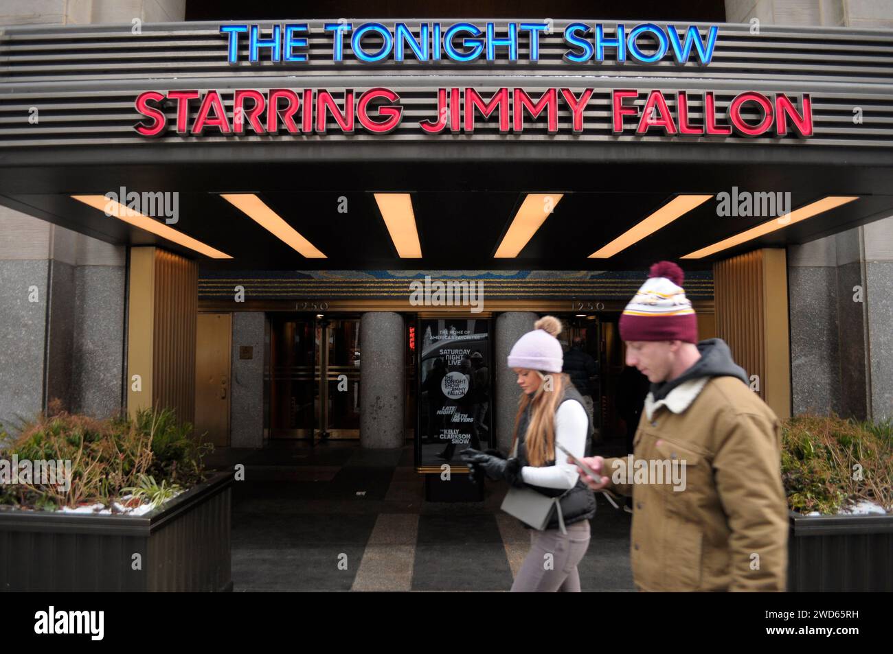 The tonight show starring jimmy fallon logo hi-res stock photography ...