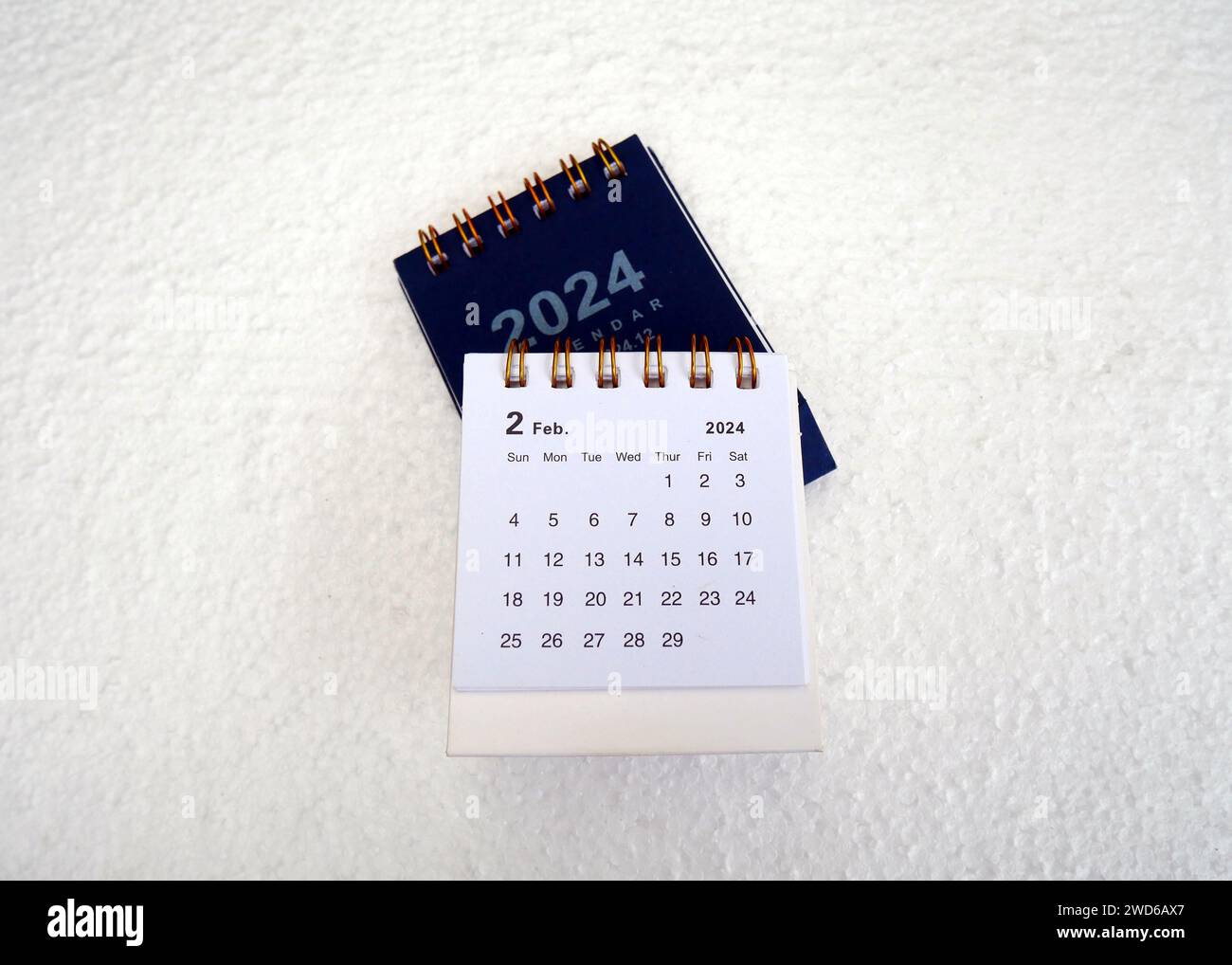 Table calendar 2024 hi-res stock photography and images - Alamy