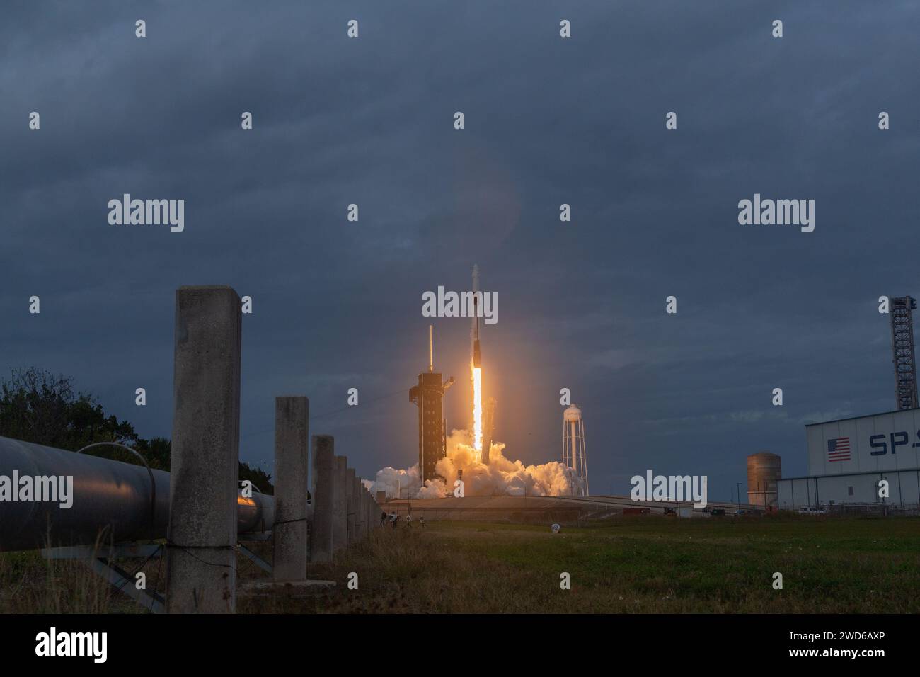 USA. 18th Jan, 2024. Liftoff photos from 39 press site and remote ...