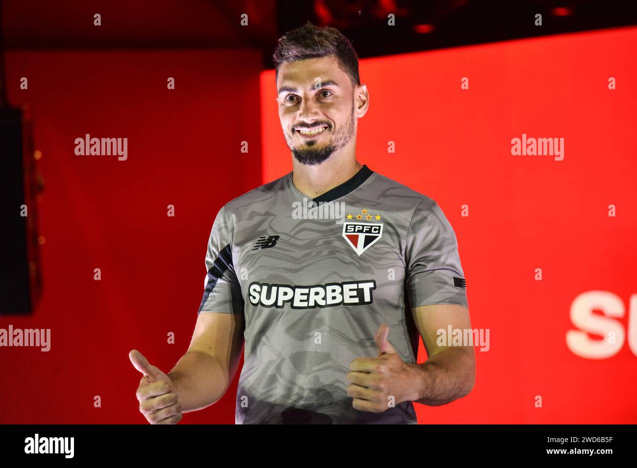 SÃO PAULO, SP - 18.01.2024: APRESENTAÇÃO UNIFORMES E PATROCINADOR SPFC ...