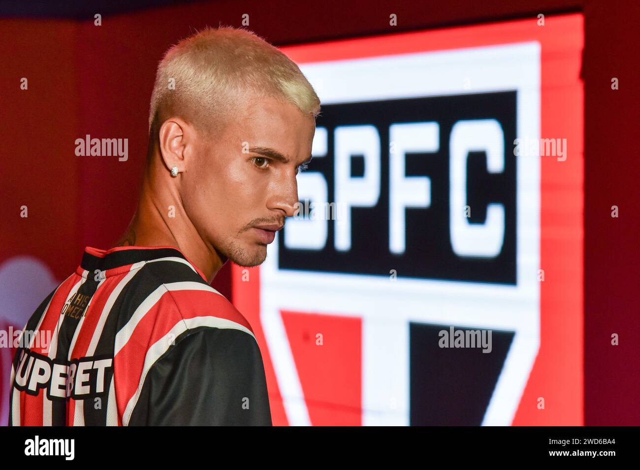 SÃO PAULO, SP - 18.01.2024: APRESENTAÇÃO UNIFORMES E PATROCINADOR SPFC ...