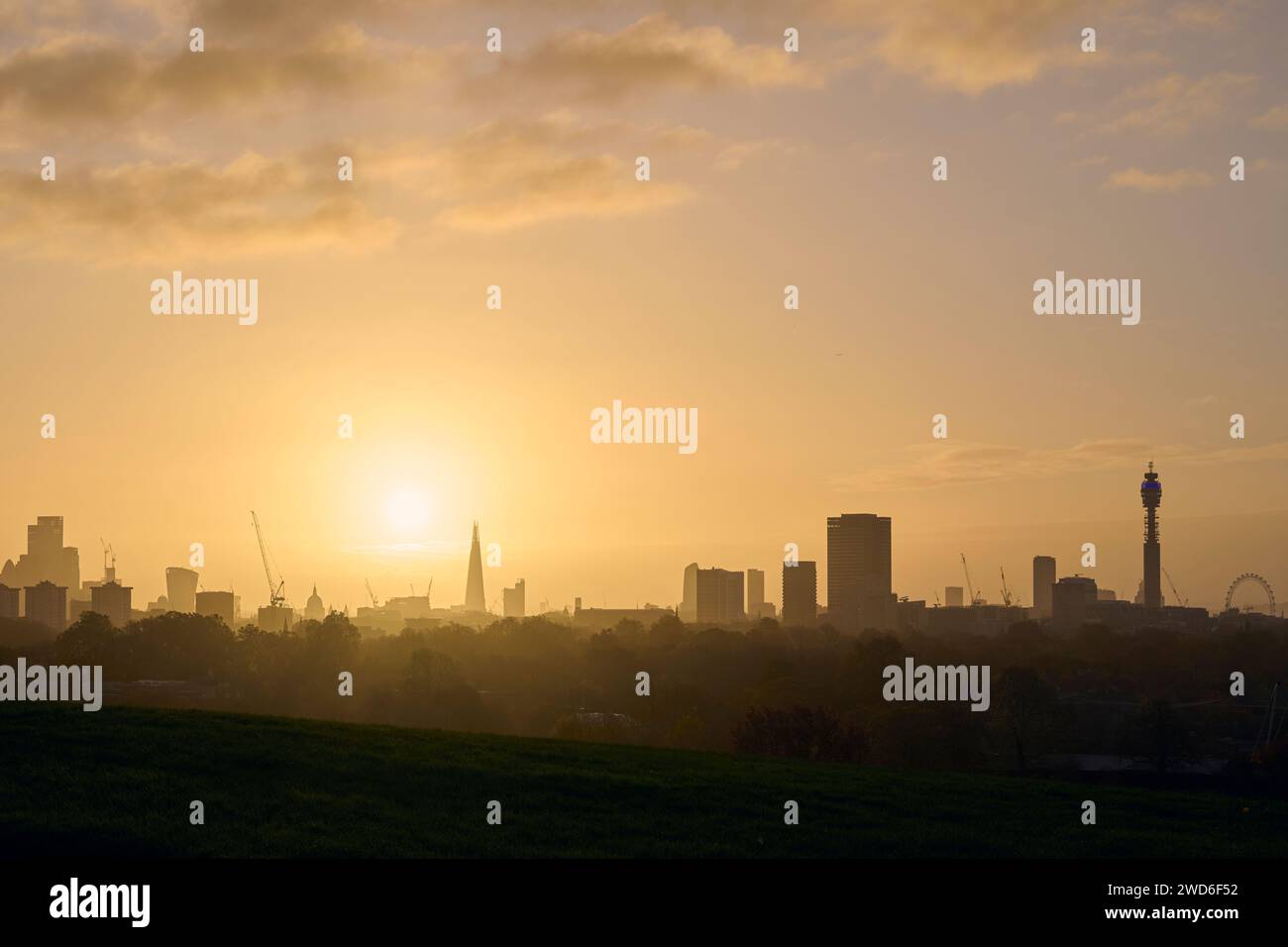 The sun rising over London, viewed from Primrose Hill Stock Photo - Alamy