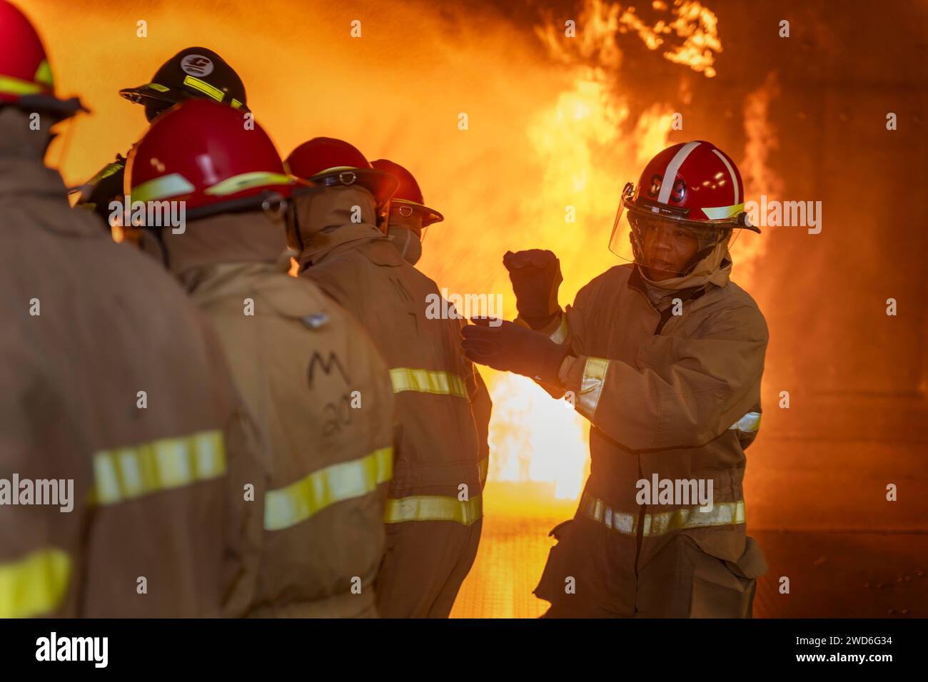 Great Lakes, Illinois, USA. 10th Jan, 2024. New-accession Sailors man a ...