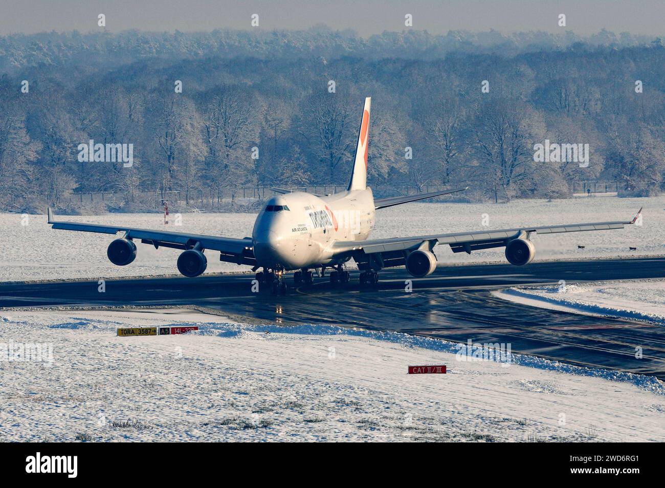 Boeing 747 foto hi-res stock photography and images - Alamy