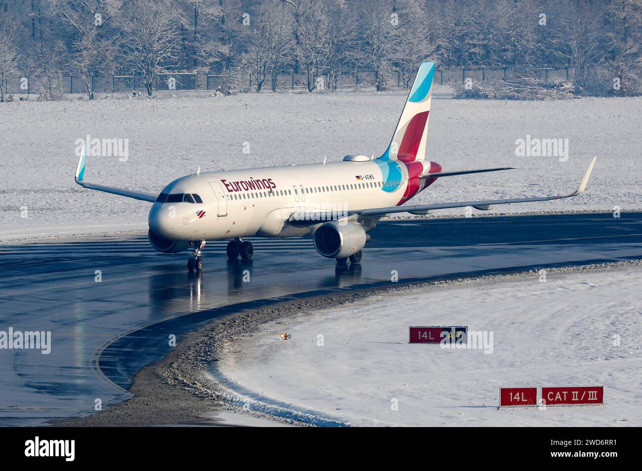 Airbus A320-200-D-AEWS - Nach starkem Schneefall in Köln, wirkt sich ...
