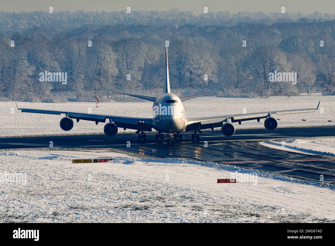 Boeing 747 foto hi-res stock photography and images - Alamy