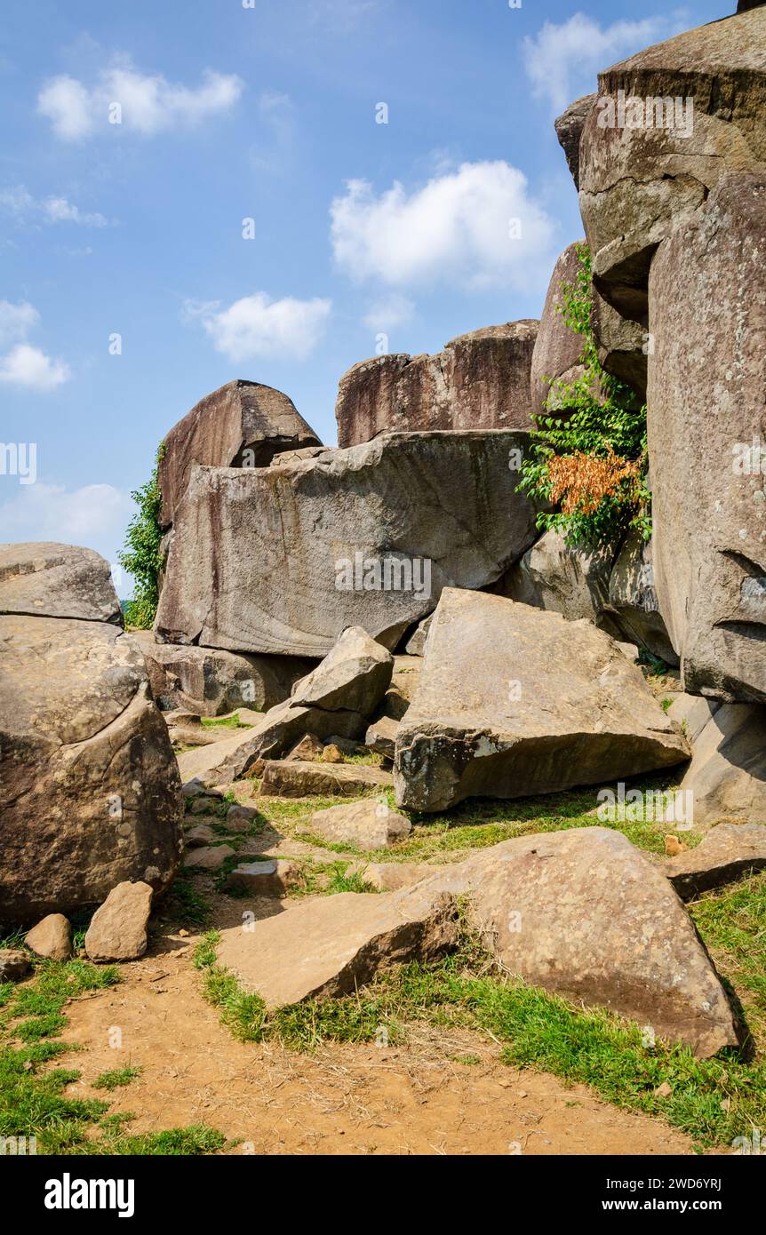 The Devil's Den at Gettysburg National Military Park, American Civil ...