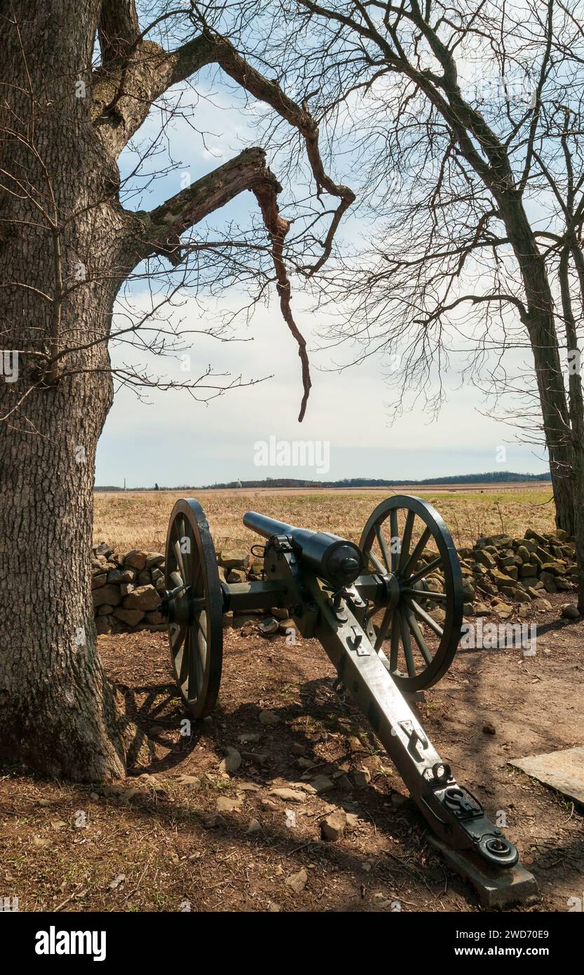 Cannon at the Gettysburg National Military Park, American Civil War ...