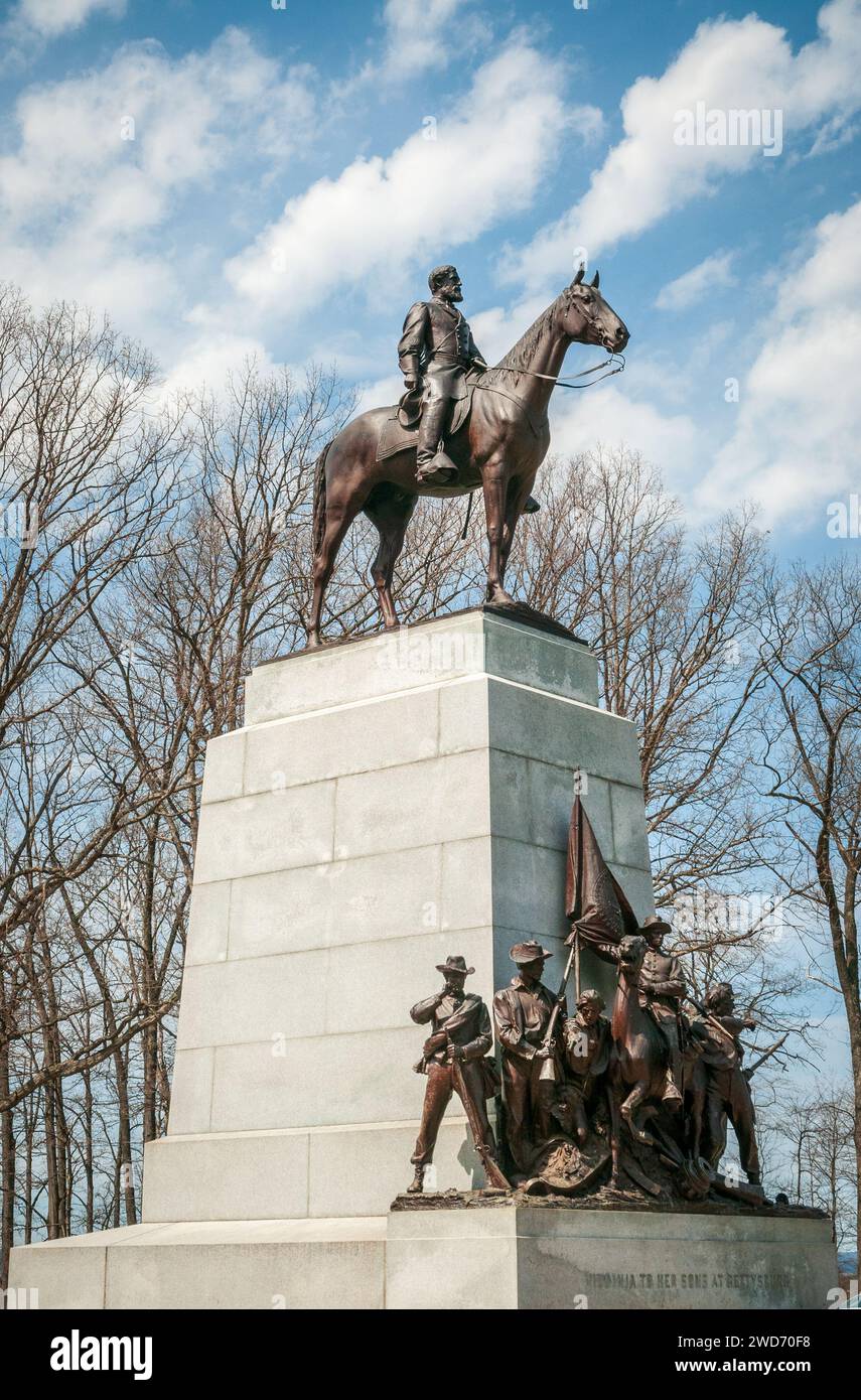 A Monument at Gettysburg National Military Park, American Civil War ...
