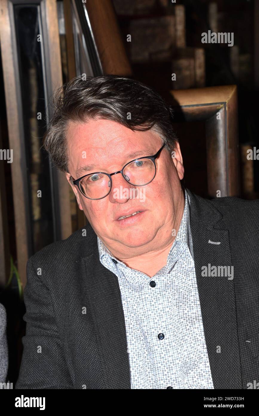 Helmut Schleich Kabarettist Muenchen 18.01.2024 Salon Luitpold ...