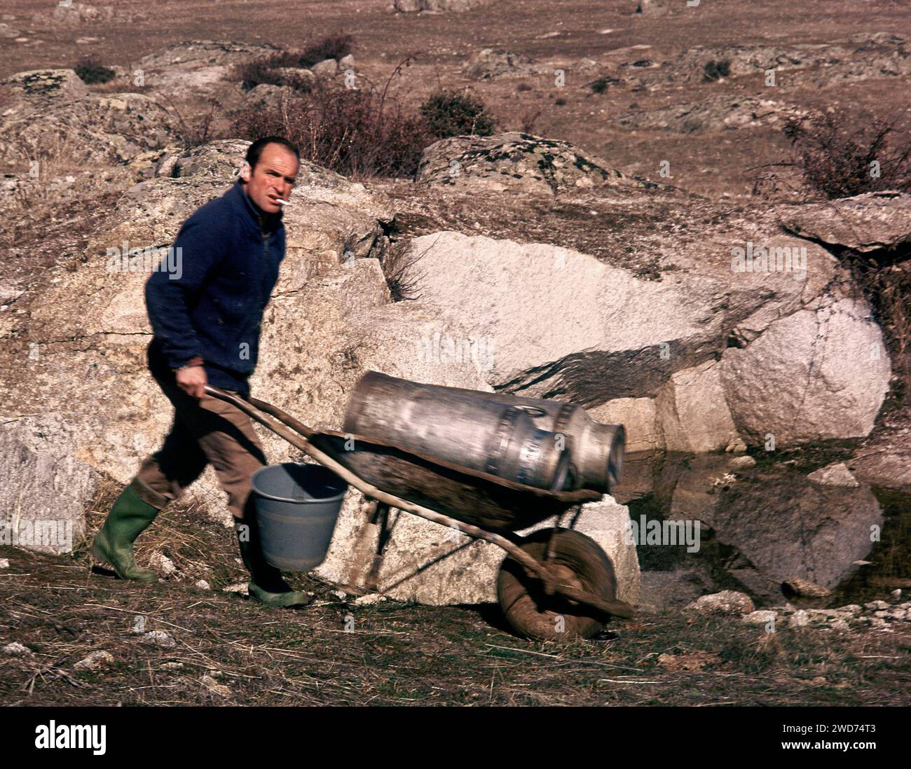 Lechero con hi-res stock photography and images - Alamy