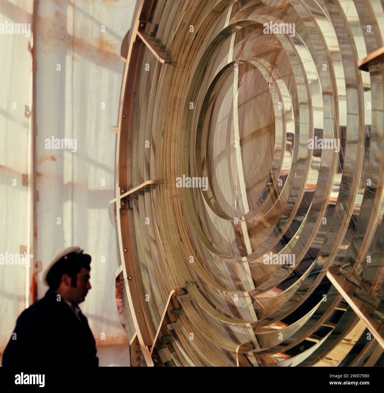 Lente de fresnel faro hi-res stock photography and images - Alamy