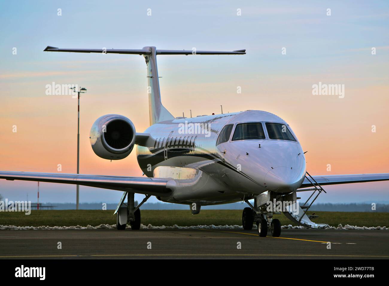 Mit dem jet reisen hi-res stock photography and images - Alamy