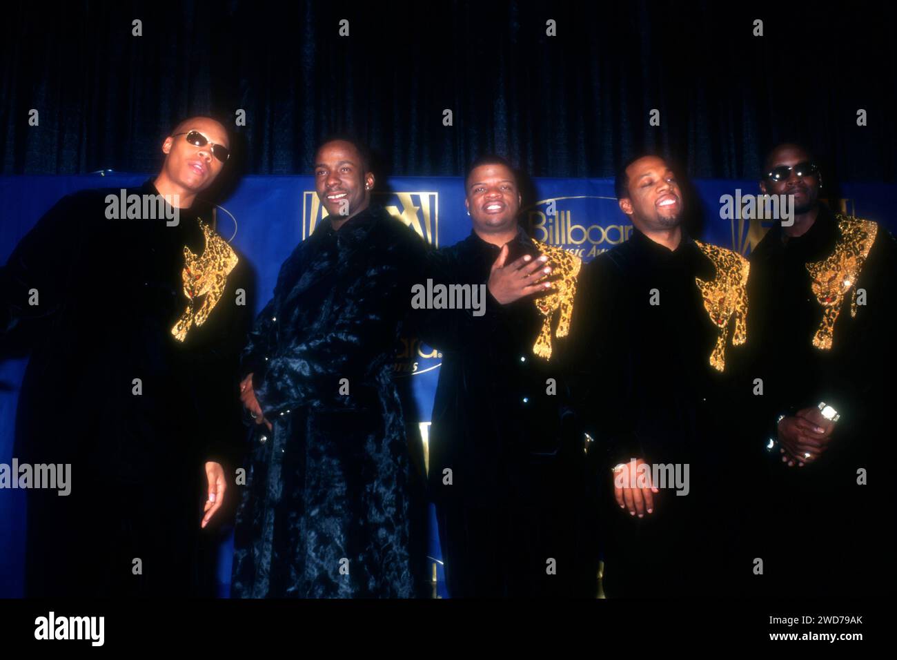 Las Vegas, Nevada, USA 4th December 1996 (L-R) Singers Ronnie DeVoe ...