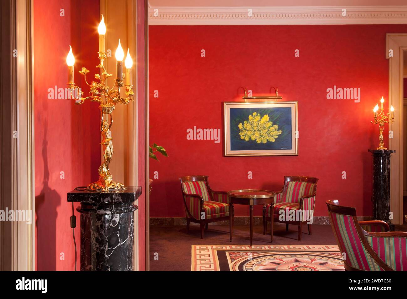 Rome italy hotel lobby hi-res stock photography and images - Alamy