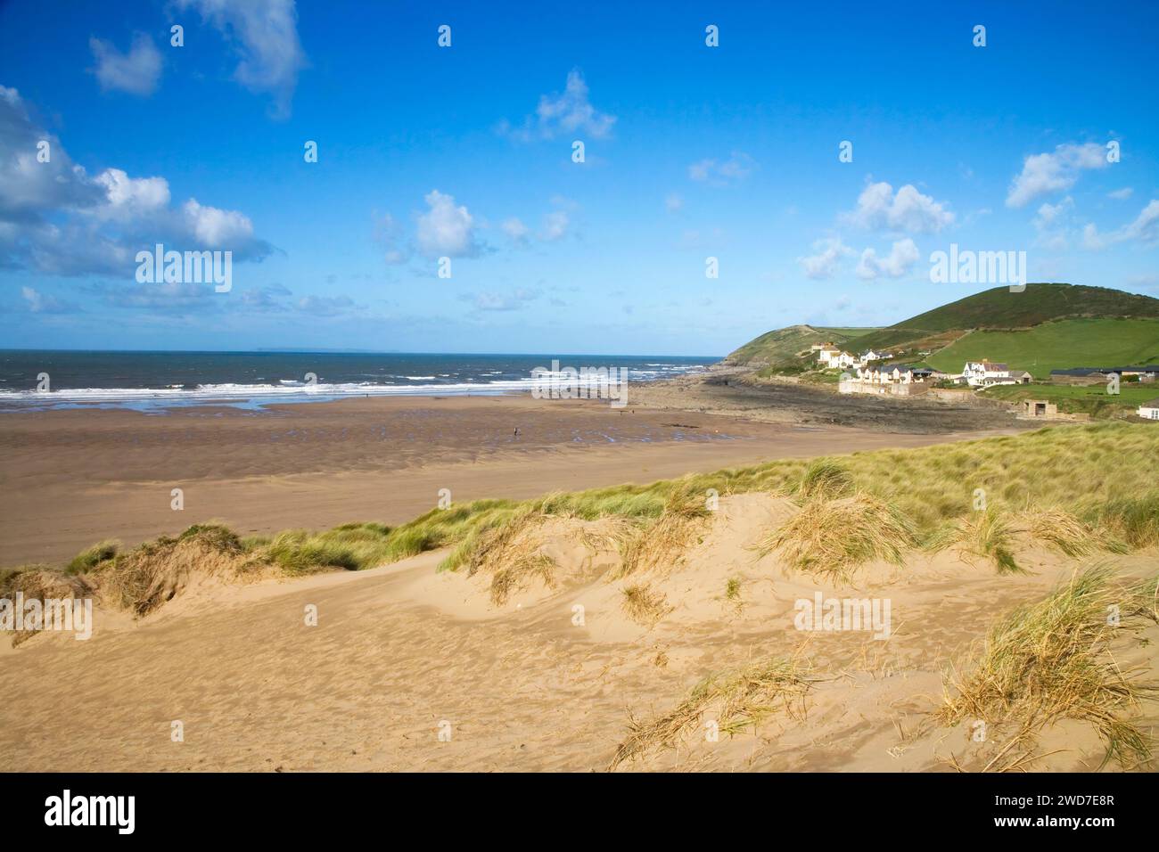 beach and sand dunes at croyde on the north Devon coast Stock Photo - Alamy