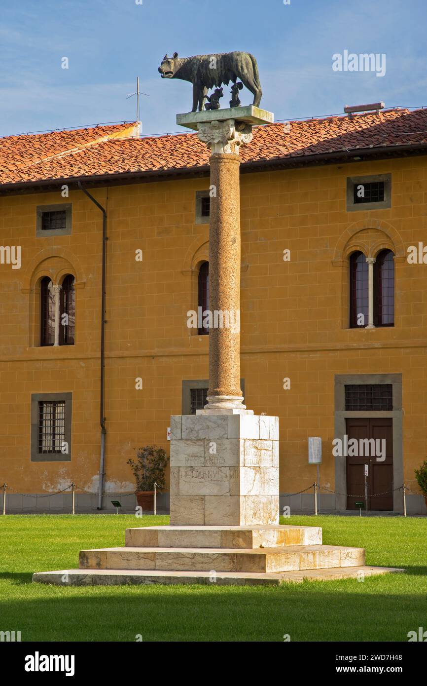 Lupa Capitolina at Cathedral square in Pisa. Italy Stock Photo - Alamy