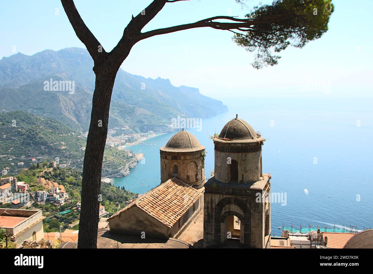 Villa Rufolo at Ravello on Amalfi coast Stock Photo - Alamy
