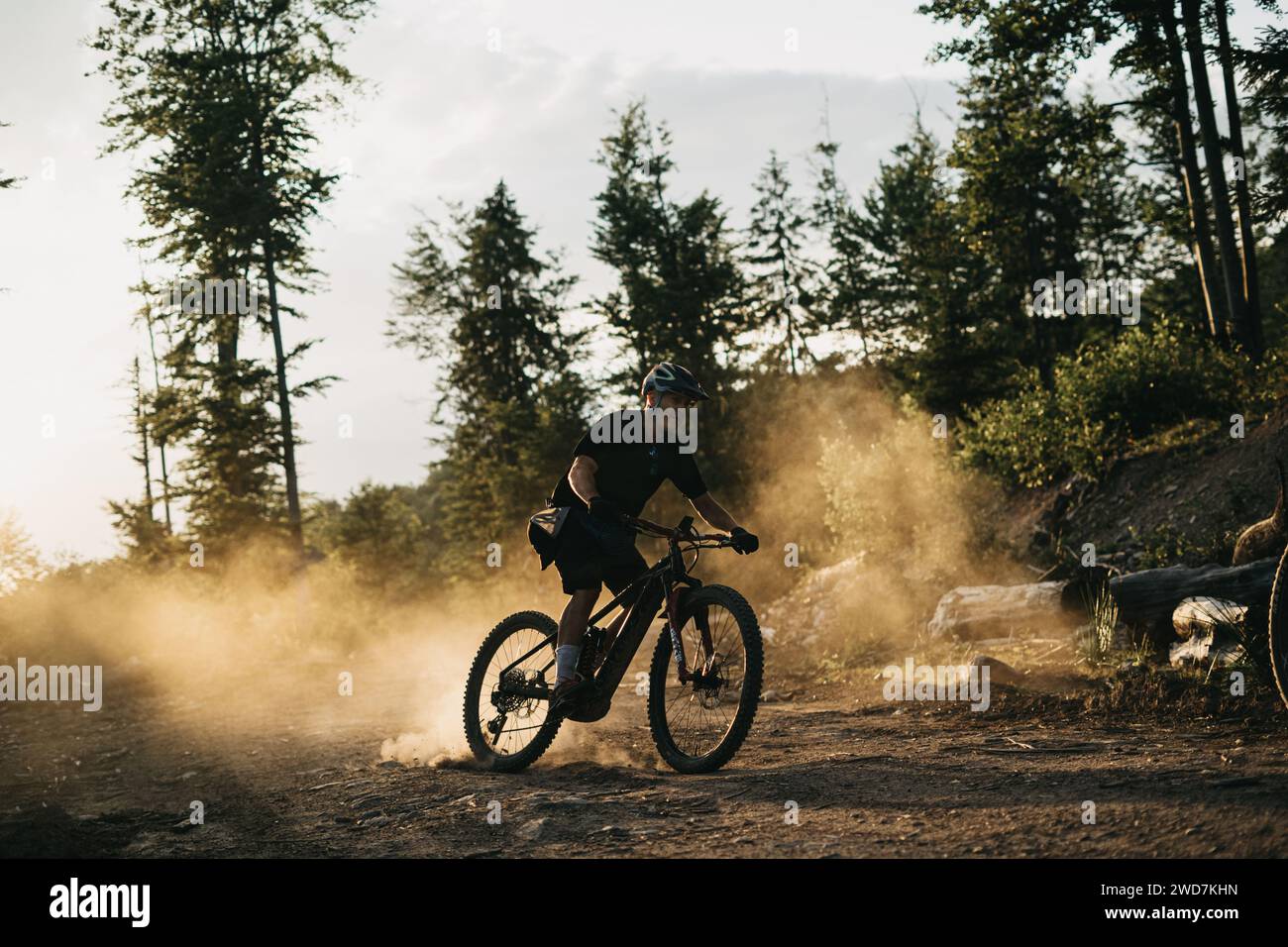 Dust cycle hi-res stock photography and images - Alamy