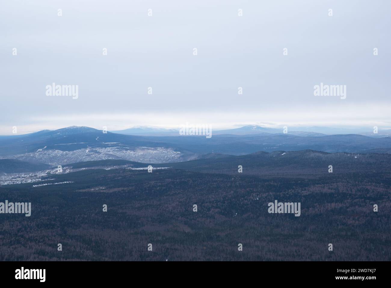 Inspiring mountain range hi-res stock photography and images - Alamy