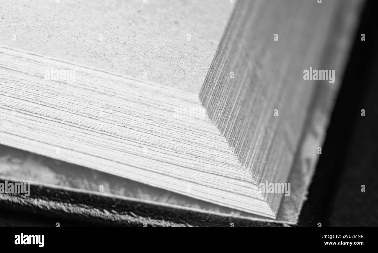 White book sheets hi-res stock photography and images - Alamy