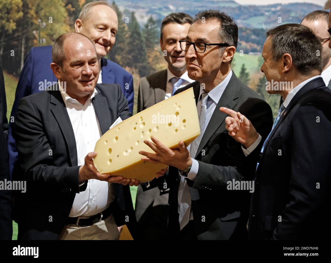 Berlin, Germany. 19th Jan, 2024. Cem Özdemir (Alliance 90/The Greens, M ...