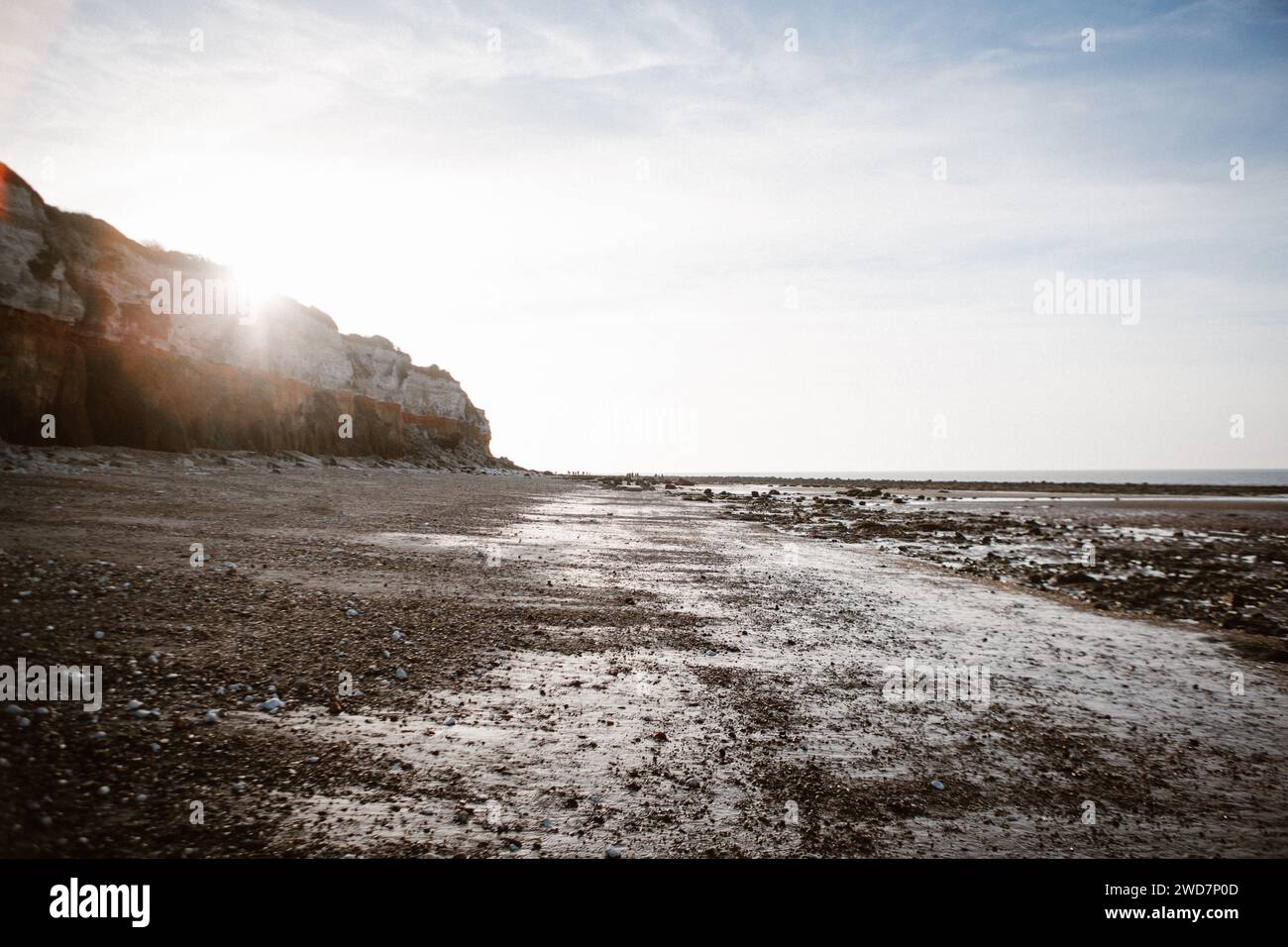 Sun Setting over Hunstanton Cliffs Beach in Norfolk, UK Stock Photo - Alamy