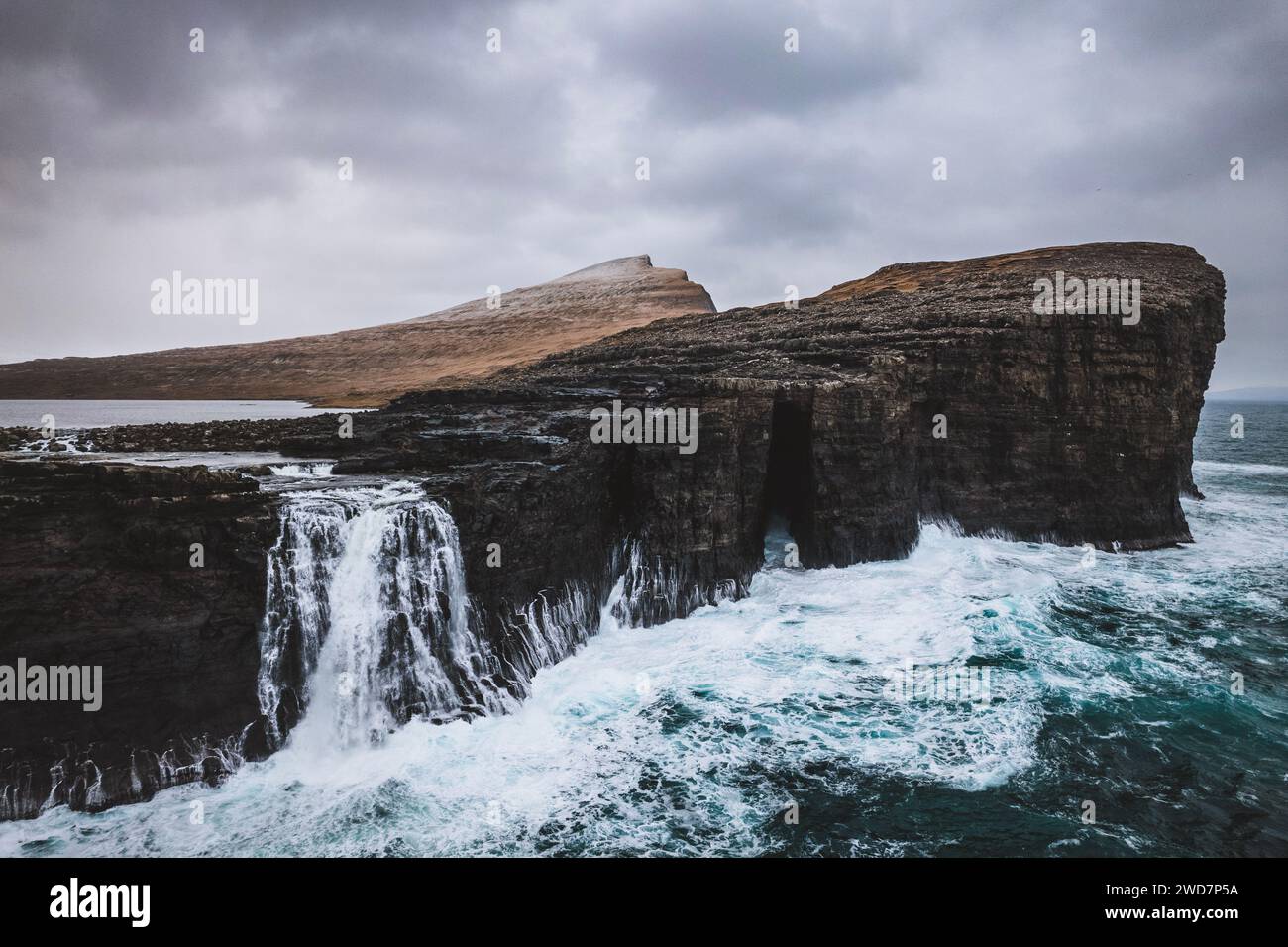 Gorgeous aerial view waterfall hi-res stock photography and images - Alamy