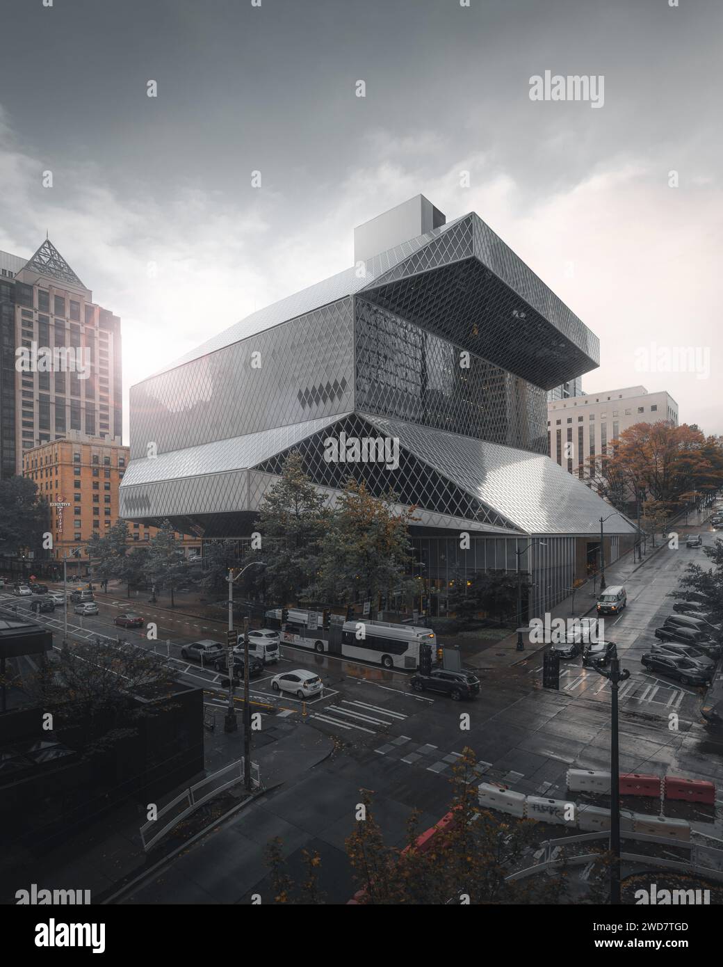 Bustling community setting hi-res stock photography and images - Alamy