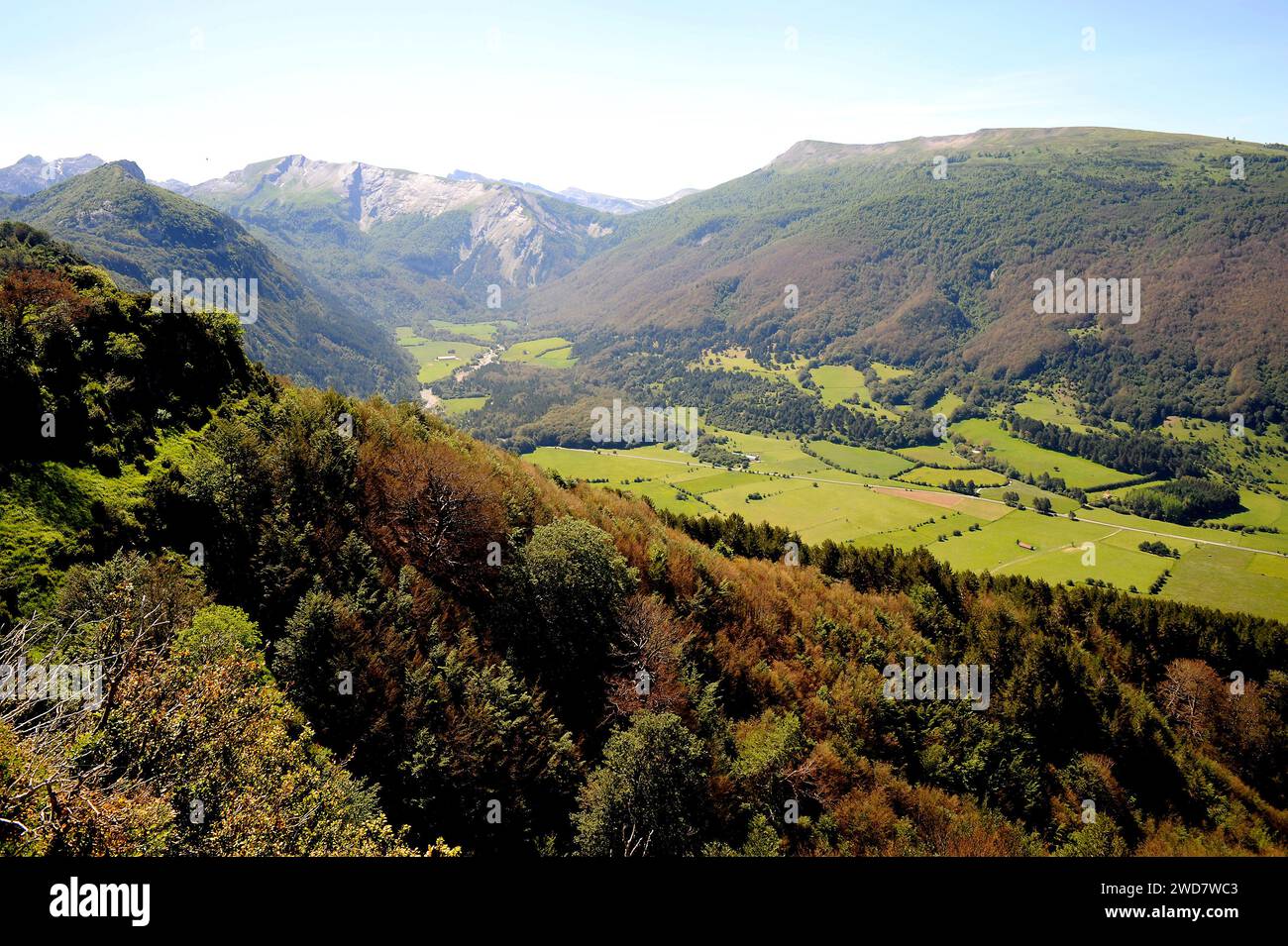Roncal river hi-res stock photography and images - Alamy