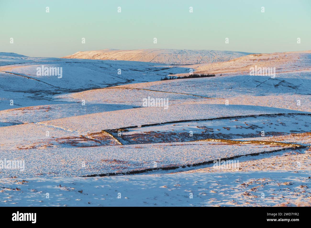 Beautiful scenery in the Yorkshire Dales National Park in winter, with ...