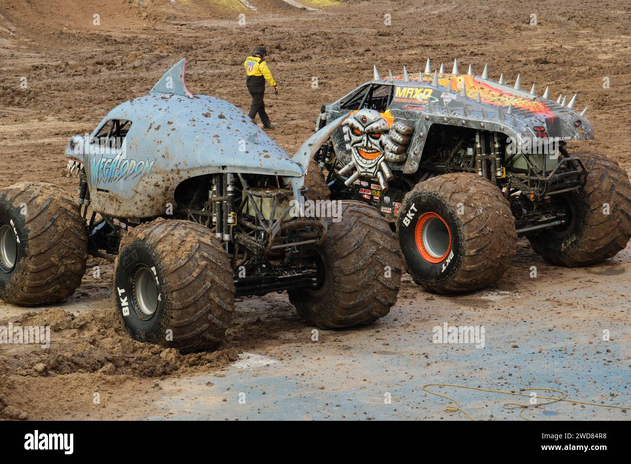 Monster Truck "Megalodon" and "MAX-D" at Unique Diego Armando Maradona ...