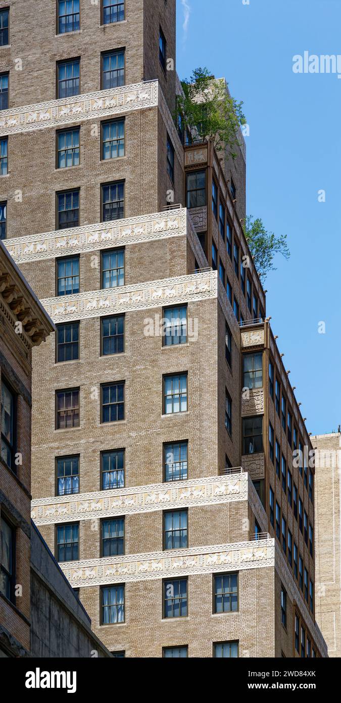 The Cass Gilbert, 130 West 30th Street, is a landmark loft building ...