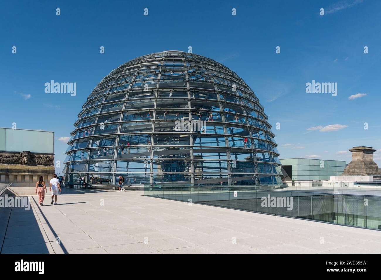 Fosters dome hi-res stock photography and images - Alamy
