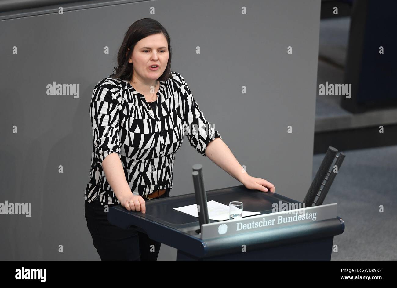 Berlin, Germany. 19th Jan, 2024. Sara Nanni (Greens) speaks in the ...