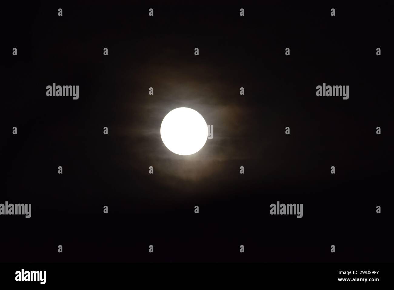 Full moon in night sky, lunar phase when the Moon appears fully ...