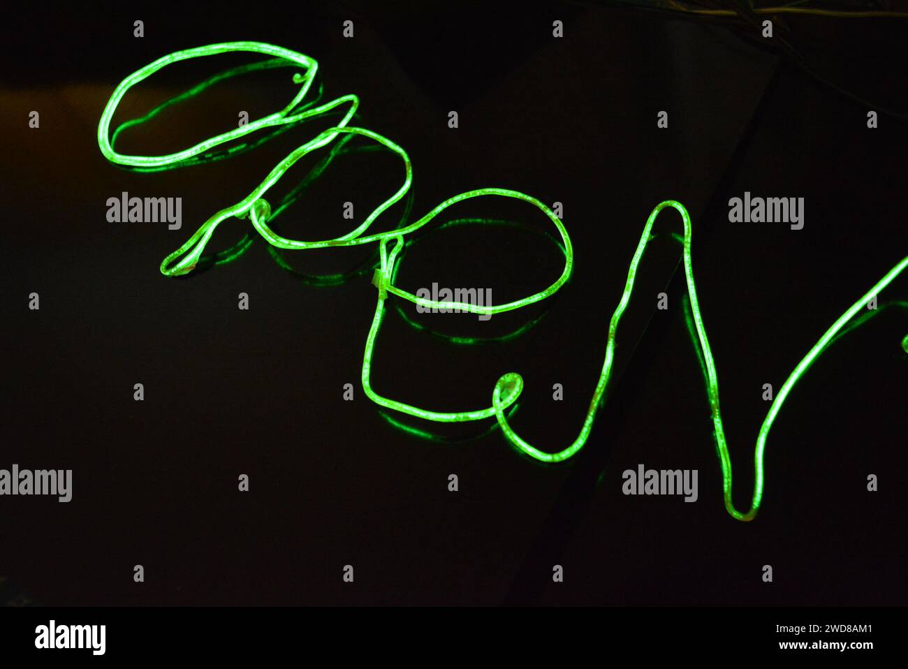 Open neon effect text animation hi-res stock photography and images - Alamy