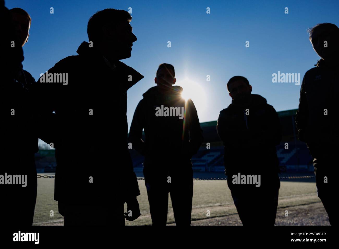 Prime Minister Rishi Sunak speaks with Eastleigh FC players and staff ...