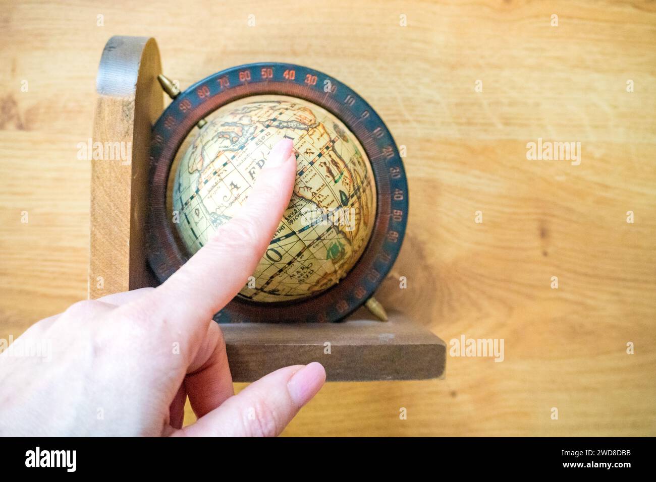 Hand catch and Finger point Globe, whole world. Travel, Adventure and ...
