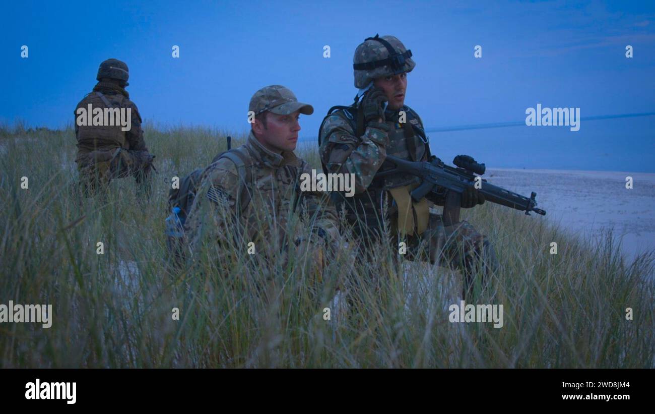 26th MEU Marines, U.S. Air Force military personnel, Polish military ...