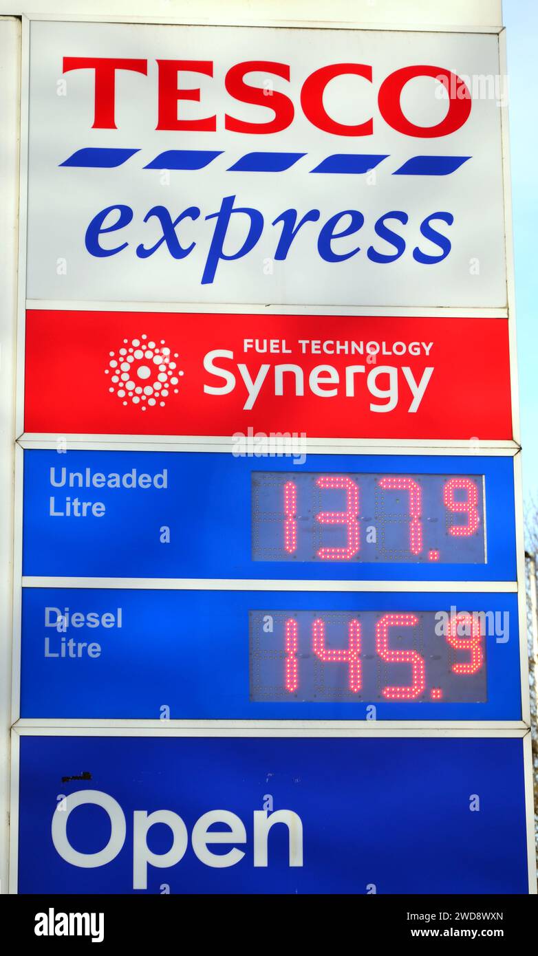 Petrol offers hi-res stock photography and images - Alamy