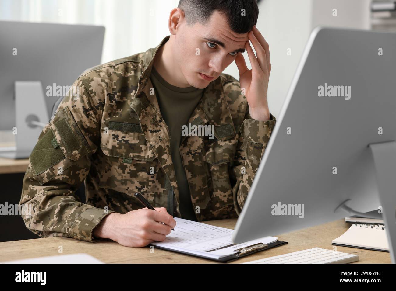 Soldier working hi-res stock photography and images - Alamy