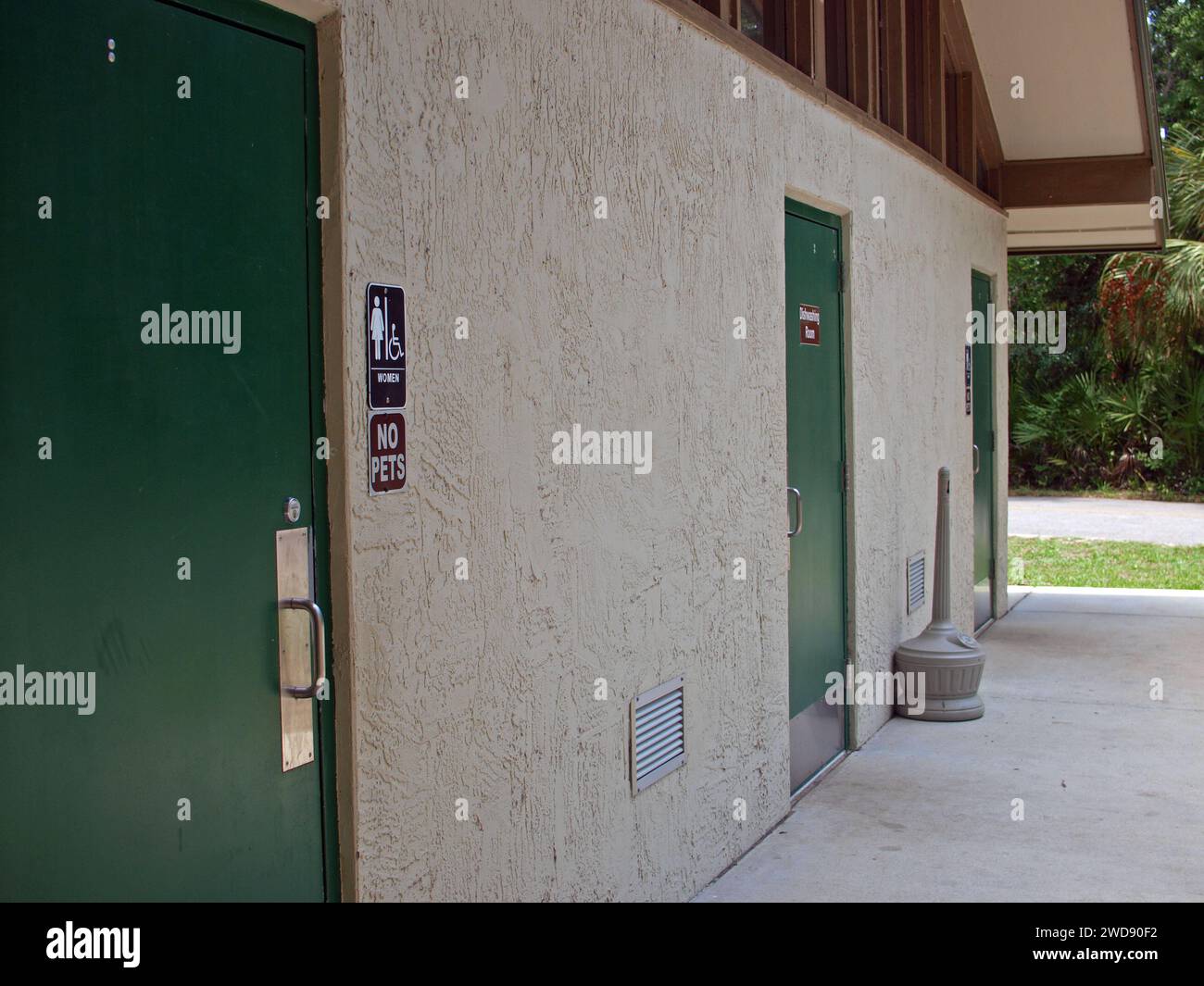 Campground bathroom in Ocala National Forest. Public services Stock ...