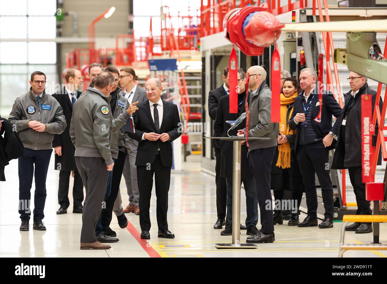 Manching, Germany. 19th Jan, 2024. Federal Chancellor Olaf Scholz (SPD ...