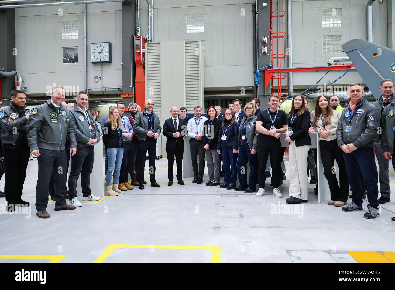 Manching, Germany. 19th Jan, 2024. Federal Chancellor Olaf Scholz (SPD ...