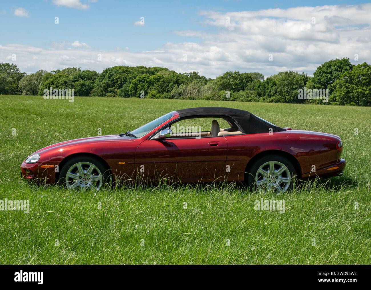 Jaguar XK8 Convertible Stock Photo - Alamy