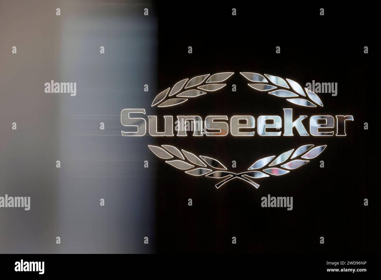 sunseeker logo vector