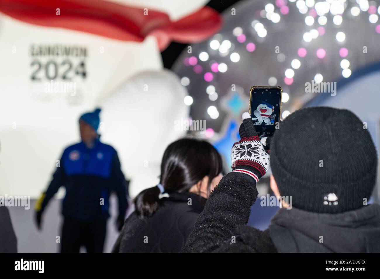 Gangwon Province, South Korea. 19th Jan, 2024. A visitor takes photos ...