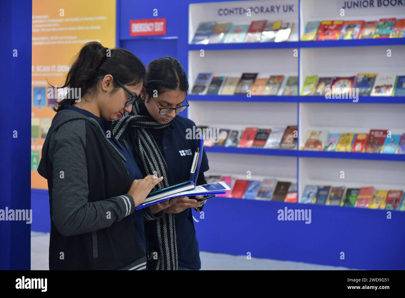 Kolkata, India. 19th Jan, 2024. Book readers seen at the UK Themed ...