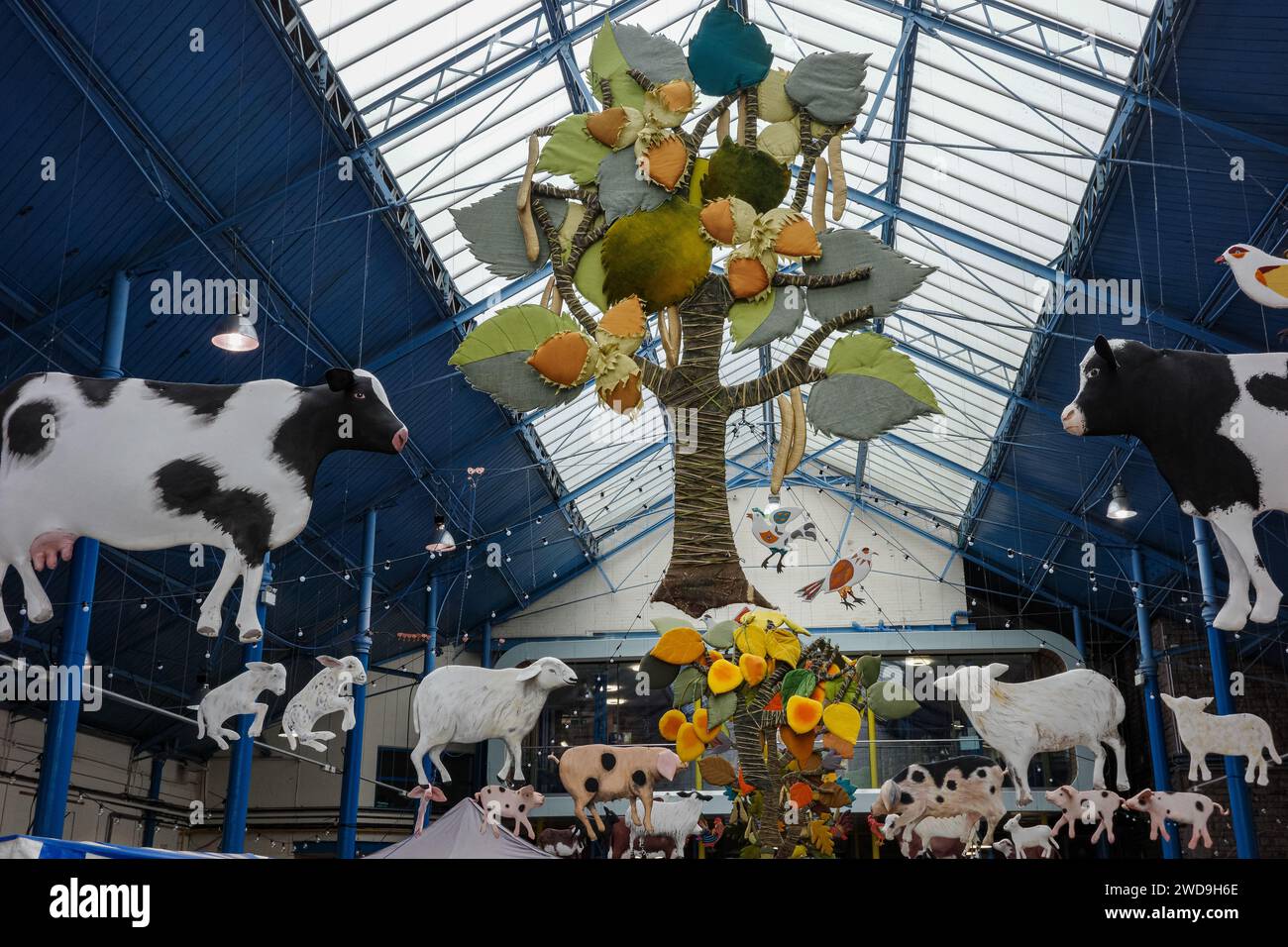 Attractive indoor display hi-res stock photography and images - Alamy